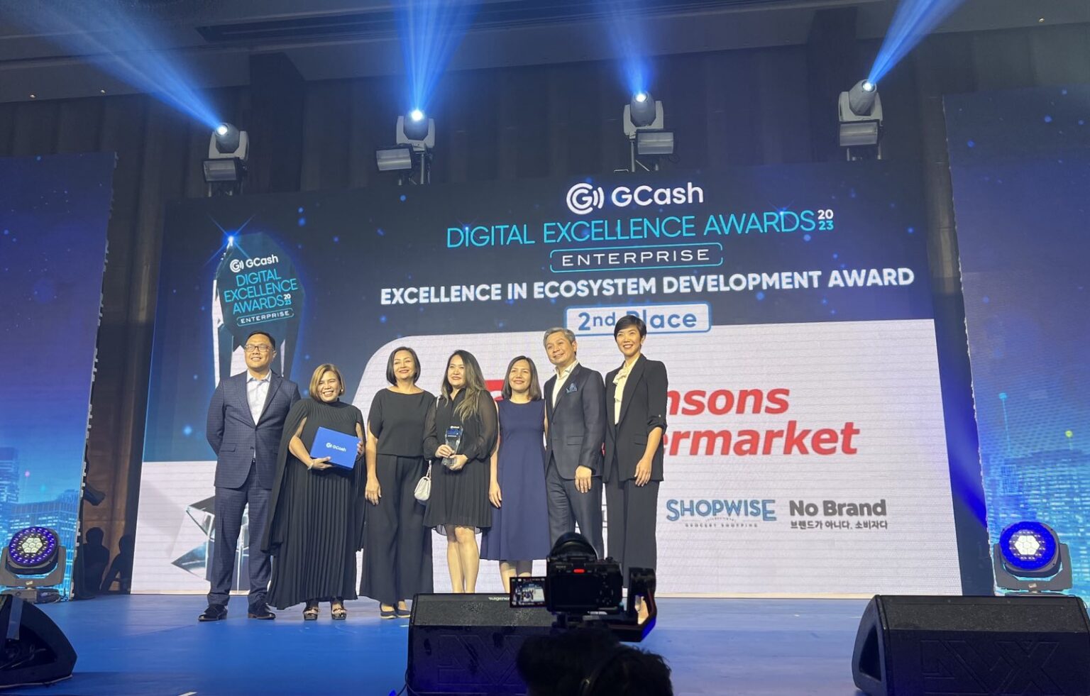 GCash, Globe recognize Department Stores, Supermarkets as top partners ...