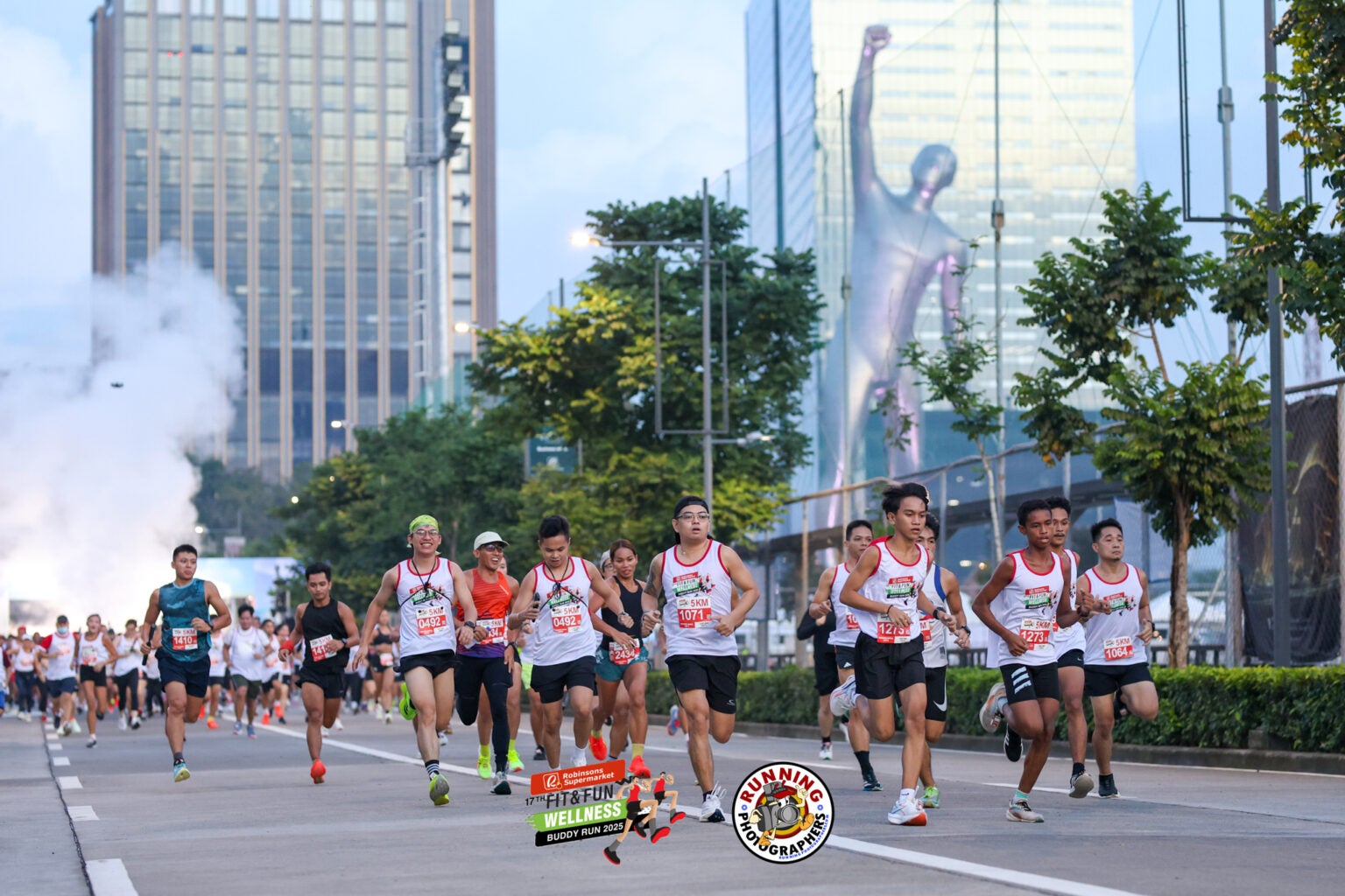6,500 join 17th Robinsons Supermarket buddy run - Robinsons Retail ...